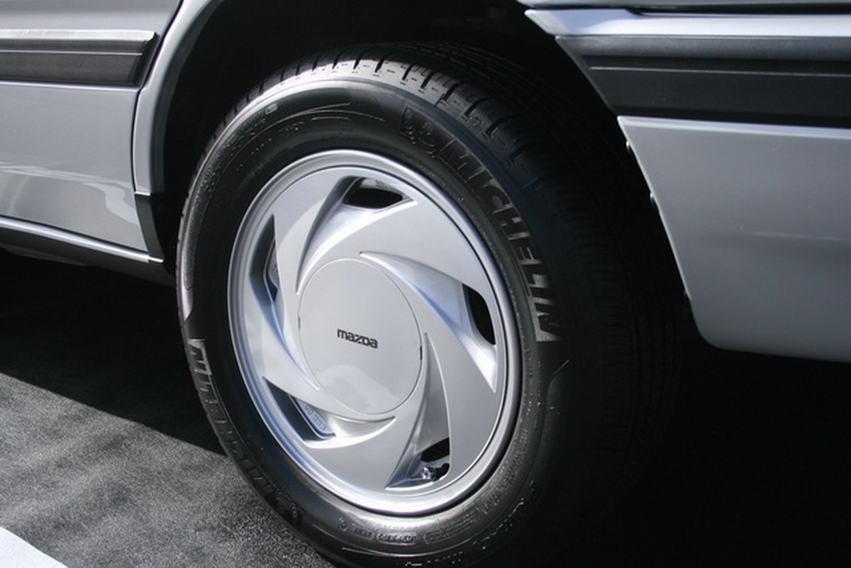 Mazda 626 - Alfred Morris projekat | Trio Driver BlogTrio Driver Blog